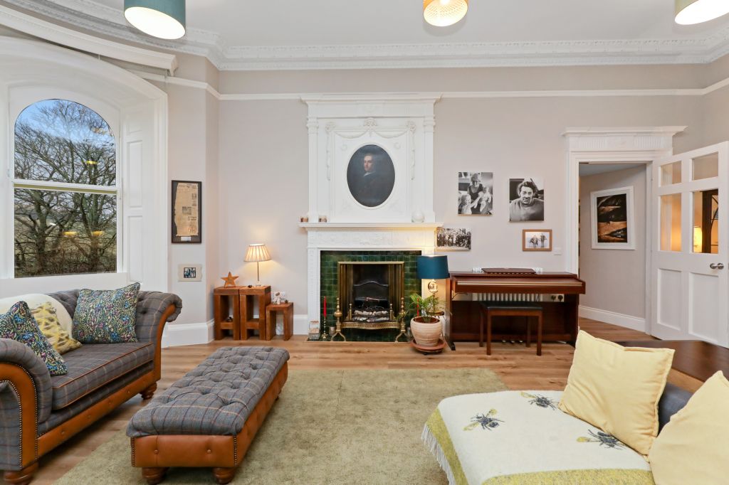 Warners | Property Details and Viewing Arrangements